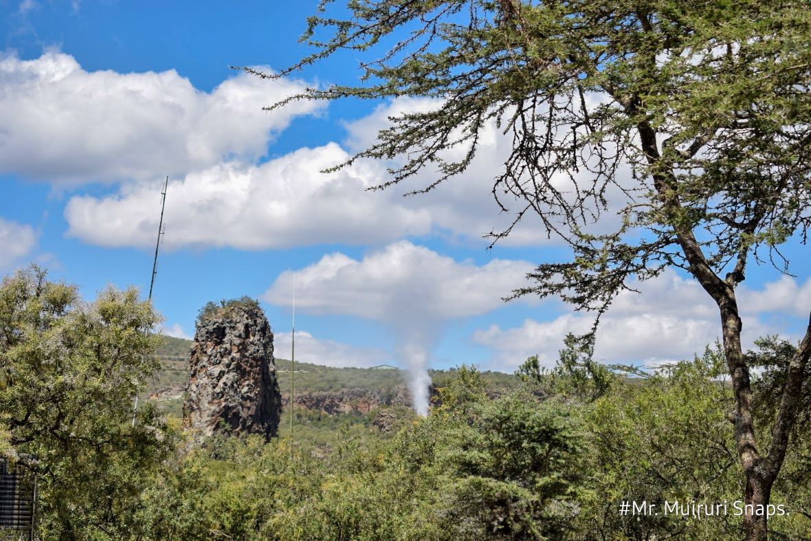 HELL'S GATE NATIONAL PARK: A walk on the wild side ~ Ease My Safari