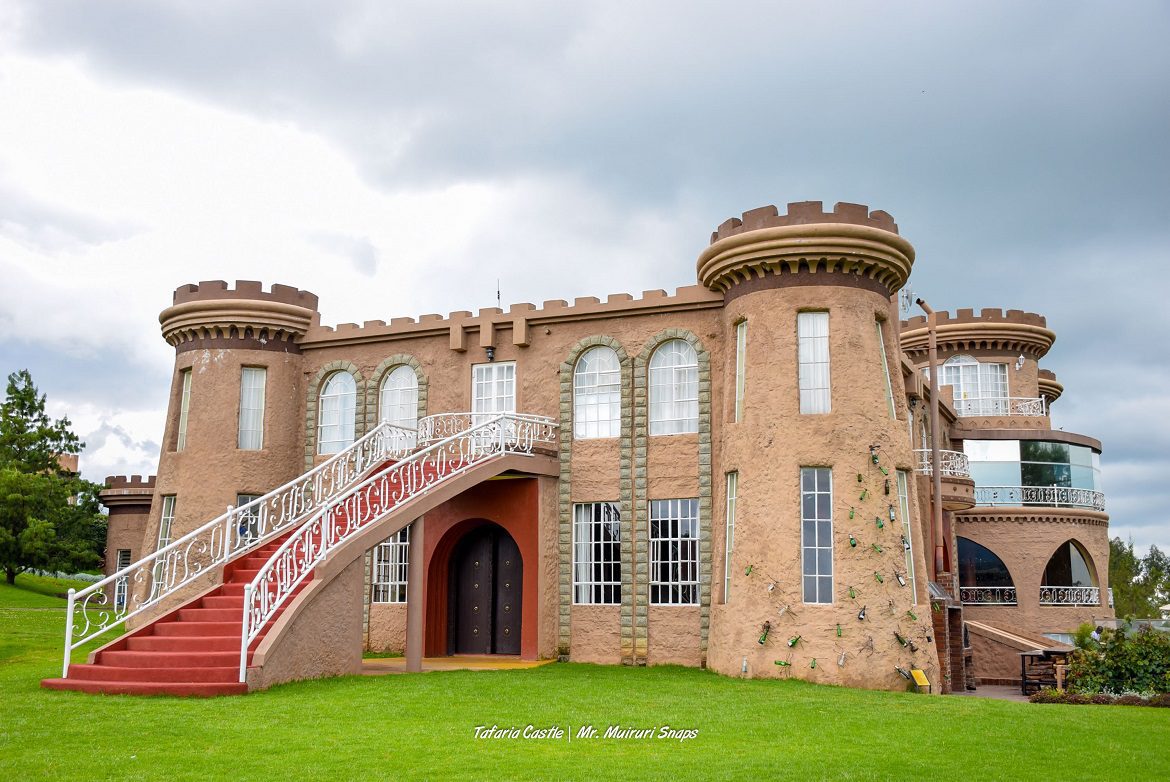 Tafaria Castle Day Trip - Ease My Safari